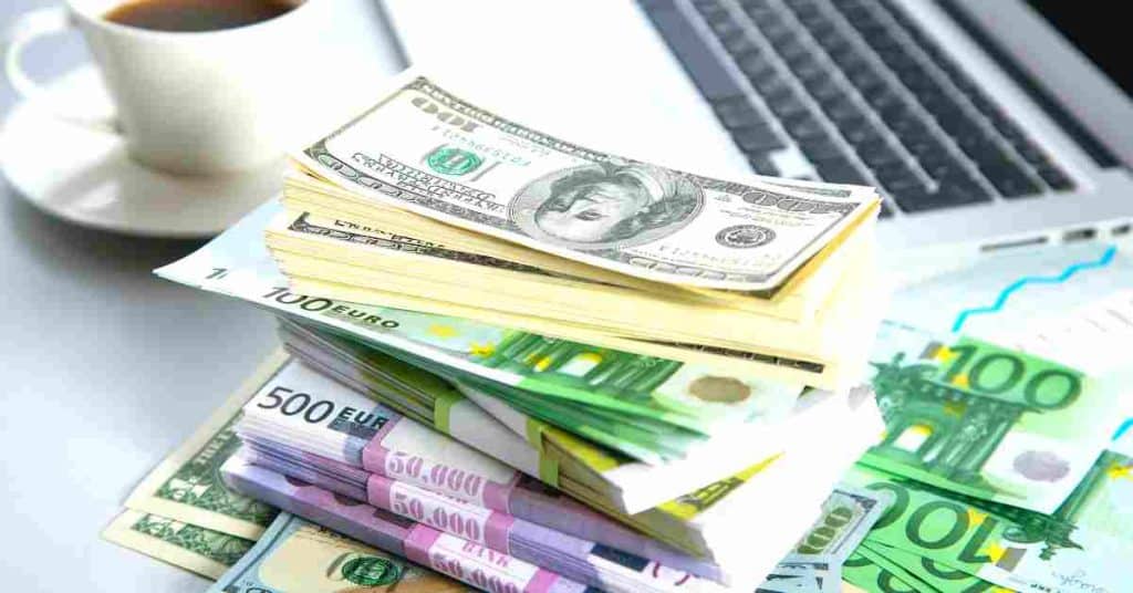 What is a Blog and How Does it Work? (Blogging Demystified) - Samantha North