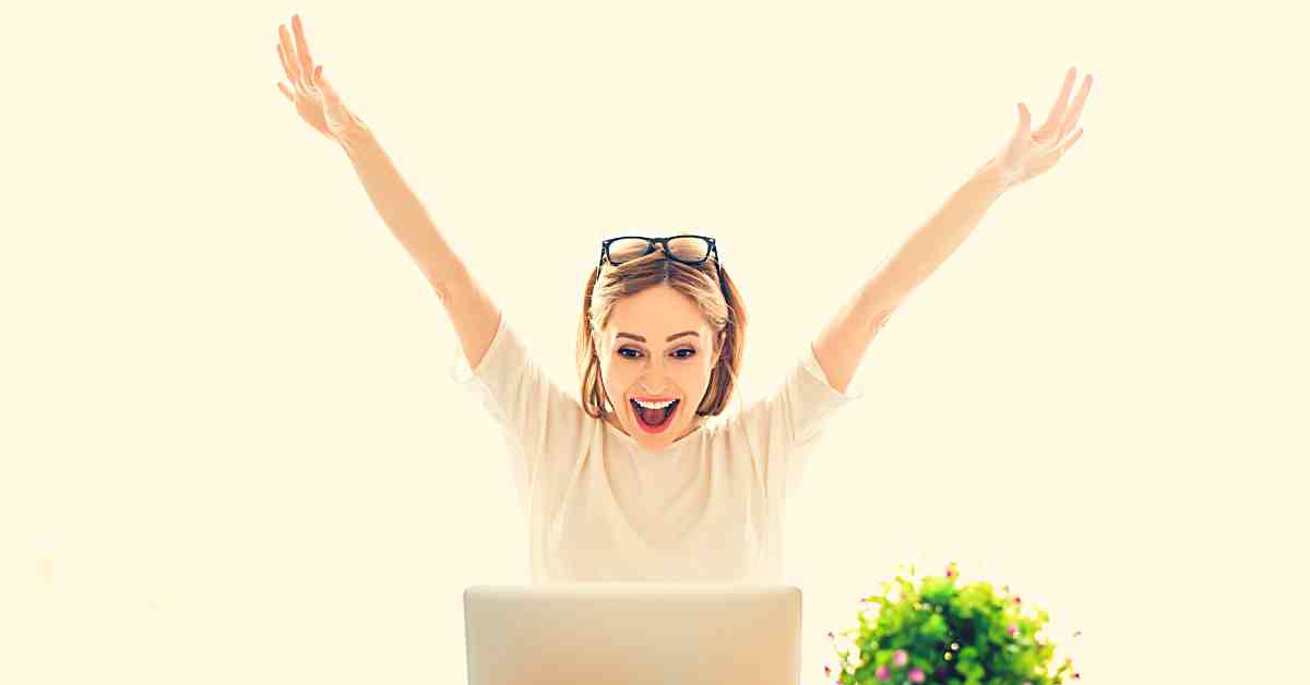 What is a Blog and How Does it Work? (Blogging Demystified) - Samantha North